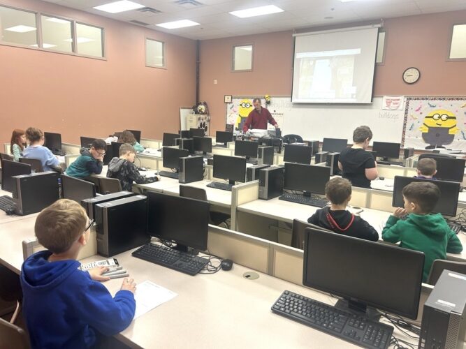 EP Elementary steps into spotlight at BOE meeting | News, Sports, Jobs ...